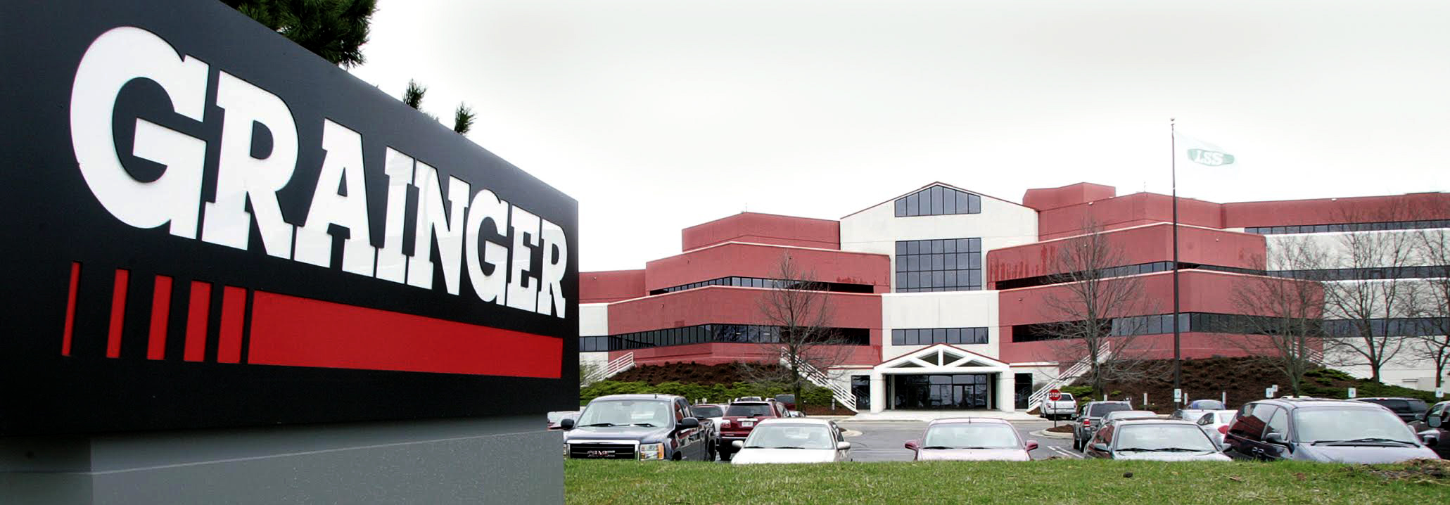 State revokes tax credits after W.W. Grainger cuts, outsources jobs ...